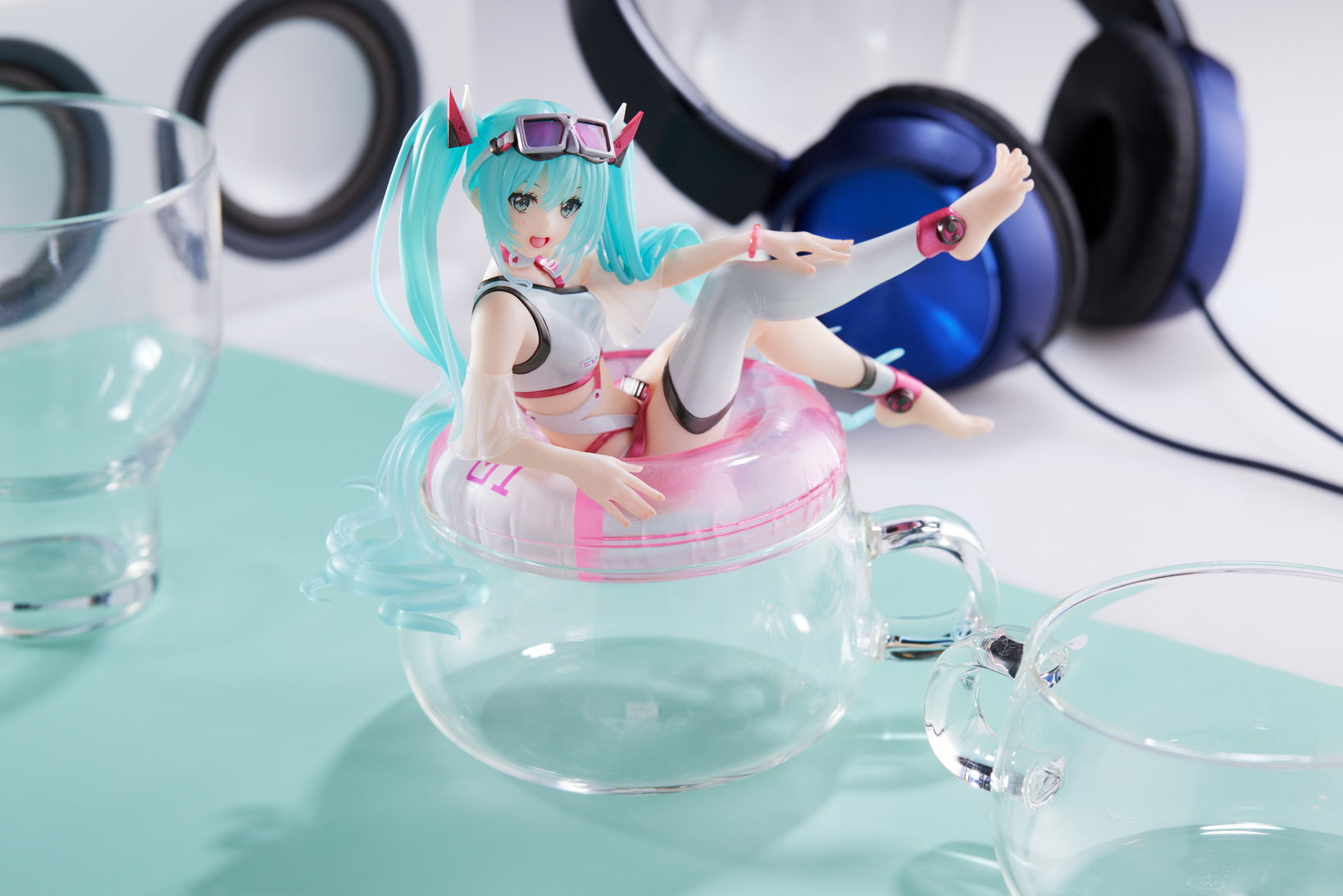 PRE-ORDER Taito - Vocaloid Aqua Float Girls Figure - Hatsune Miku [Jun
