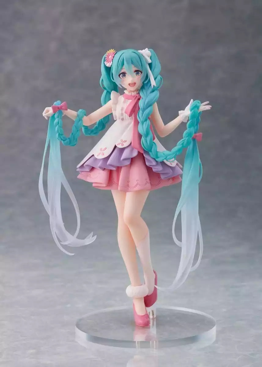 PRE-ORDER Taito - Hatsune Miku Wonderland Figure - Rapunzel